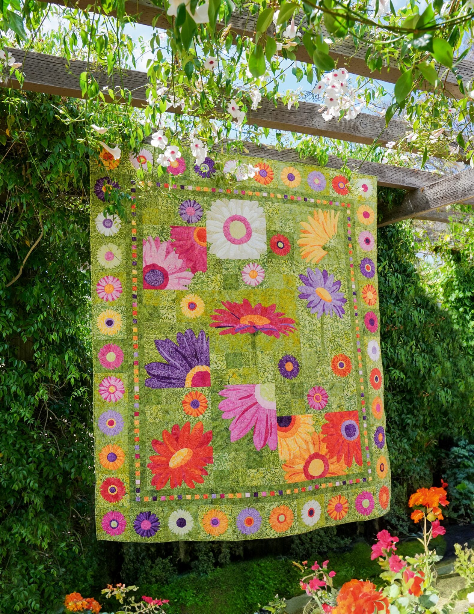 Island Batik Full Bloom CREEKSIDE QUILTS