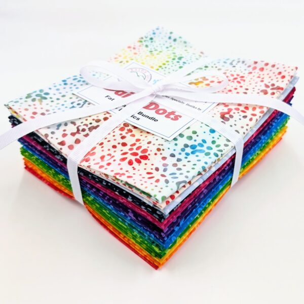 Anthology – Daisy Dots – Fat Quarter Bundle – 15 Fabrics – CREEKSIDE QUILTS