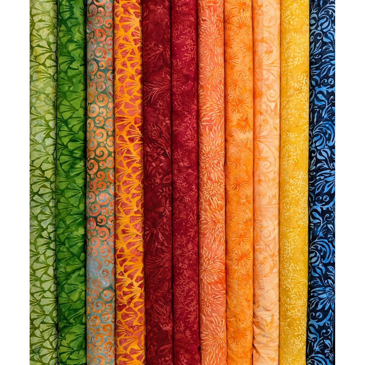 Island Batik – IB 712521355 – Red Candy Sprigs – Colorburst – CREEKSIDE ...